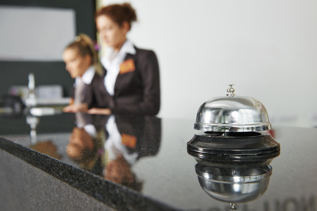 How to Create a Culture of Hospitality in Your Hotel - Cohesia